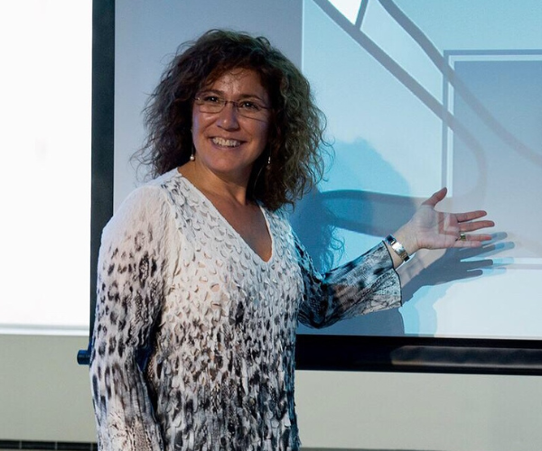 Mar Castro - Conferencista - Charlas Motivacionales Latinoamérica